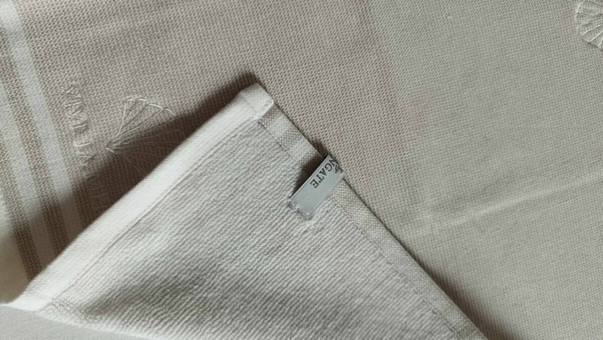 Greengate Ręcznik kąpielowy Vive la mer sand beż bawełna 40x70cm - Home & Gifts